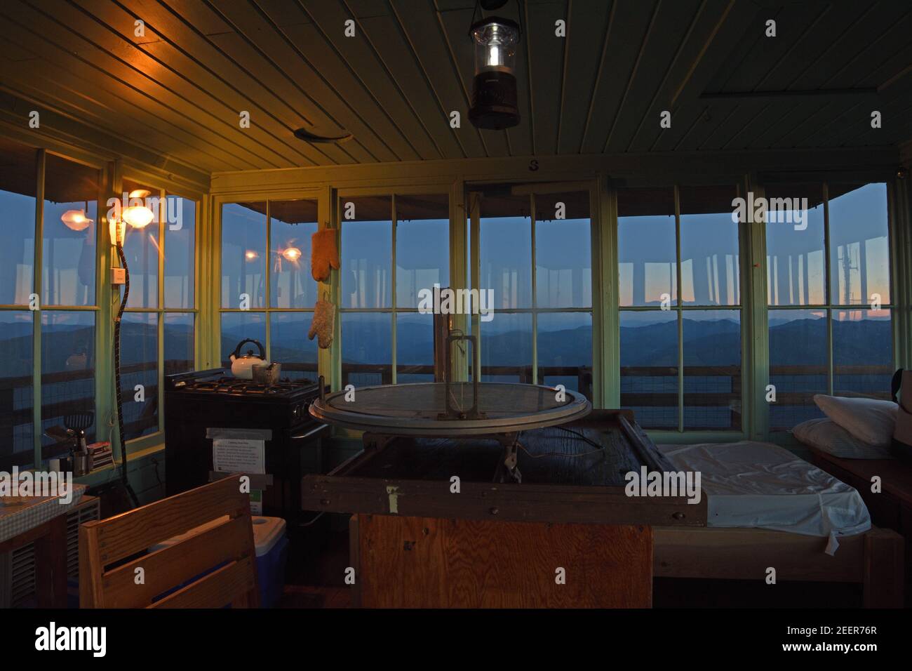 Fire lookout tower hi-res stock photography and images - Alamy