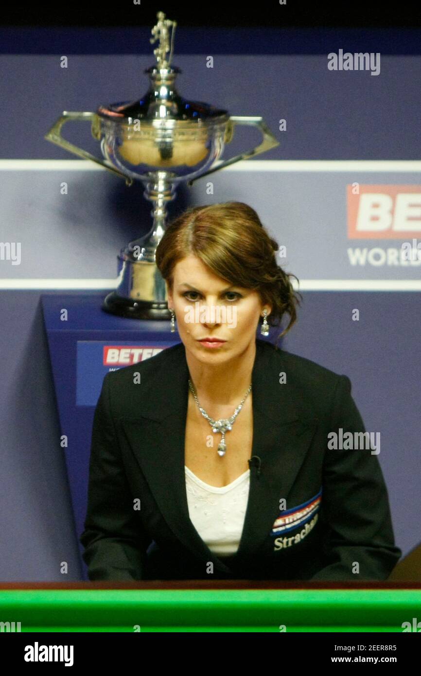 Michaela Tabb Snooker Referee Crucible High Resolution Stock ...