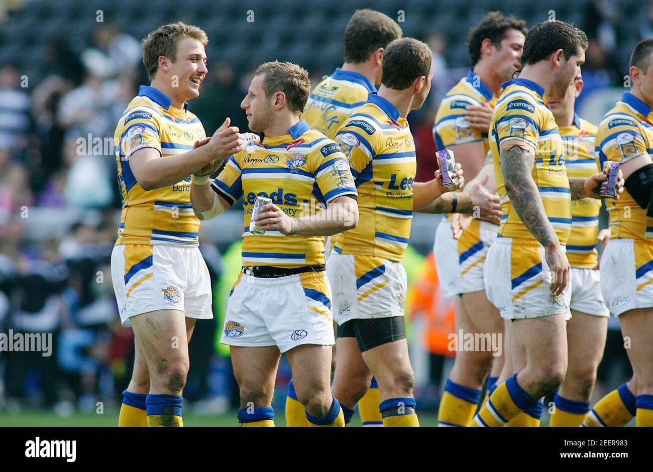 Rob burrow leeds celebrates hi-res stock photography and images - Alamy