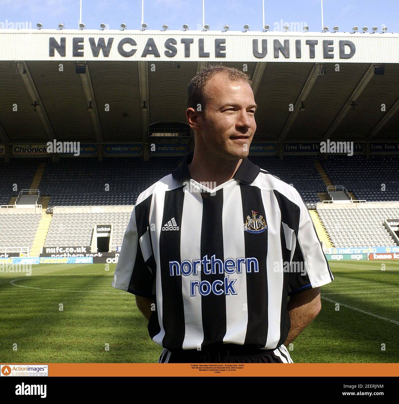 Alan shearer 2003 hi-res stock photography and images - Alamy