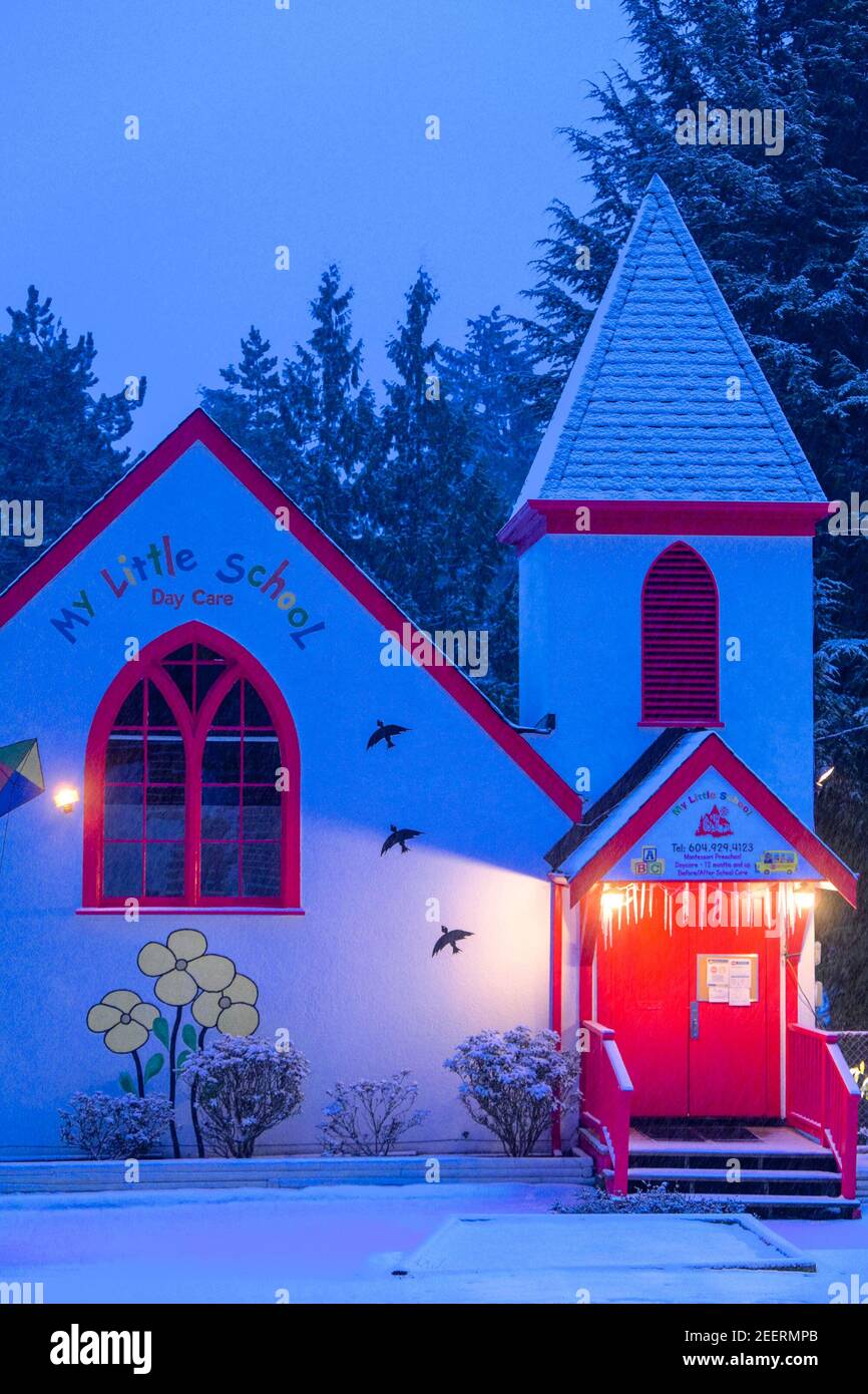 The little school hi-res stock photography and images - Alamy