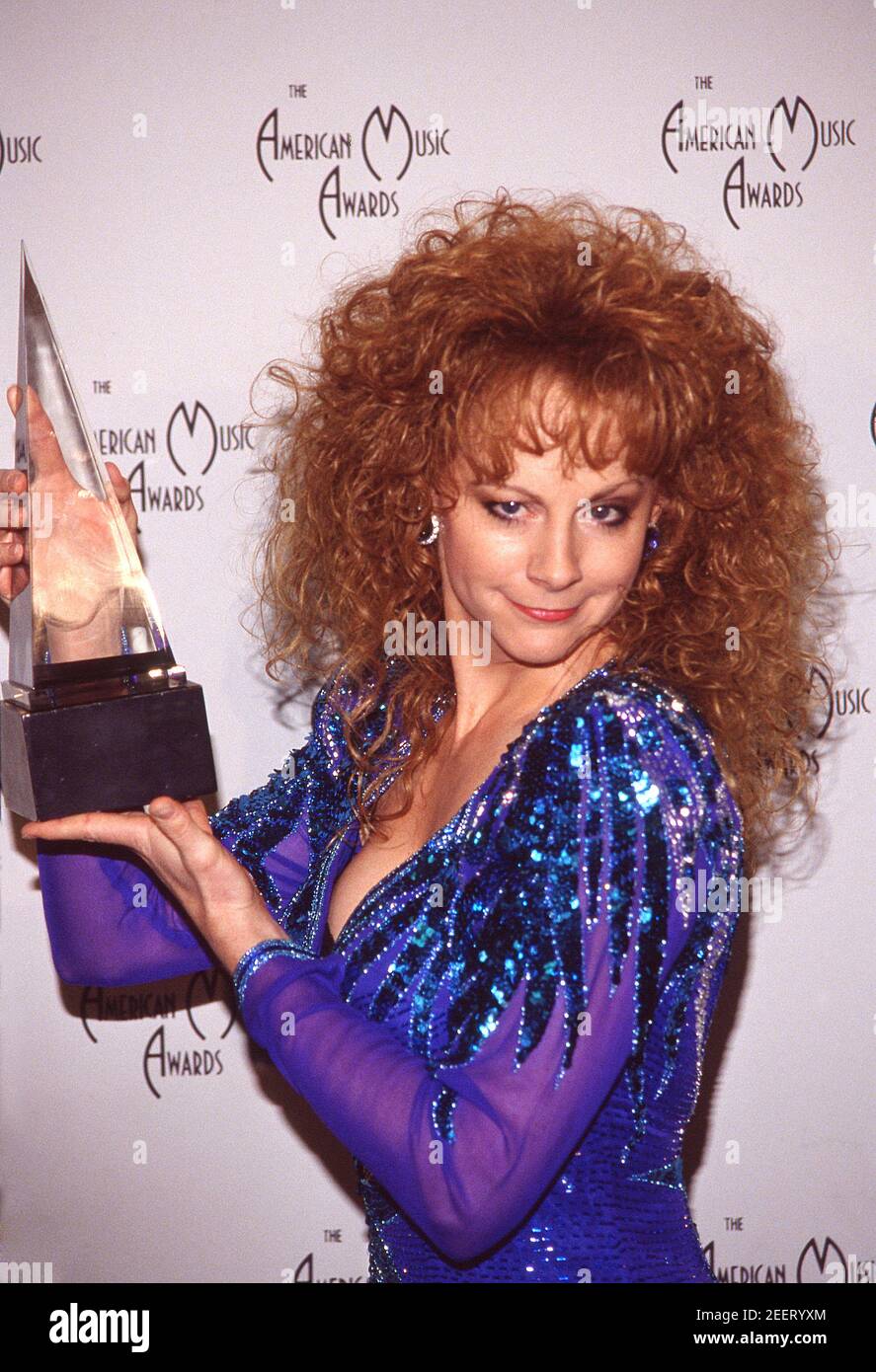 Reba McEntire at 18th Annual American Music Awards January 28, 1991 ...