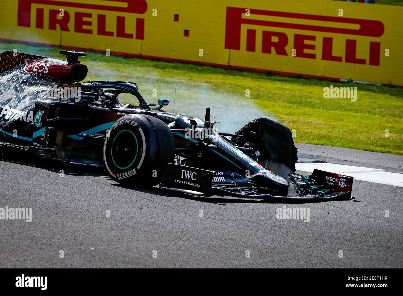 Mercedes amg f1 w11 a puncture hi-res stock photography and images - Alamy