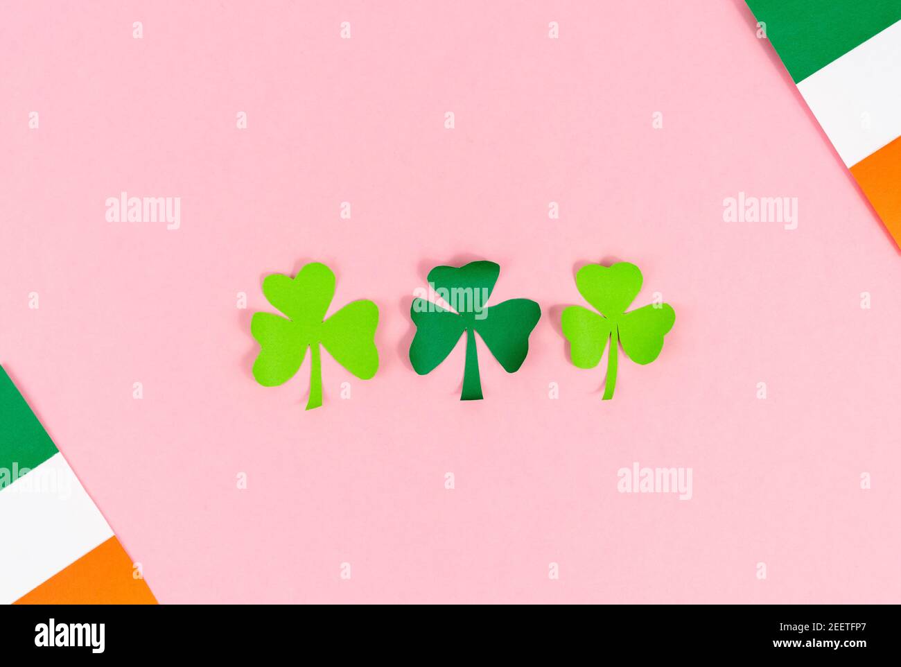 Irish flag four leaf clover hi-res stock photography and images - Alamy