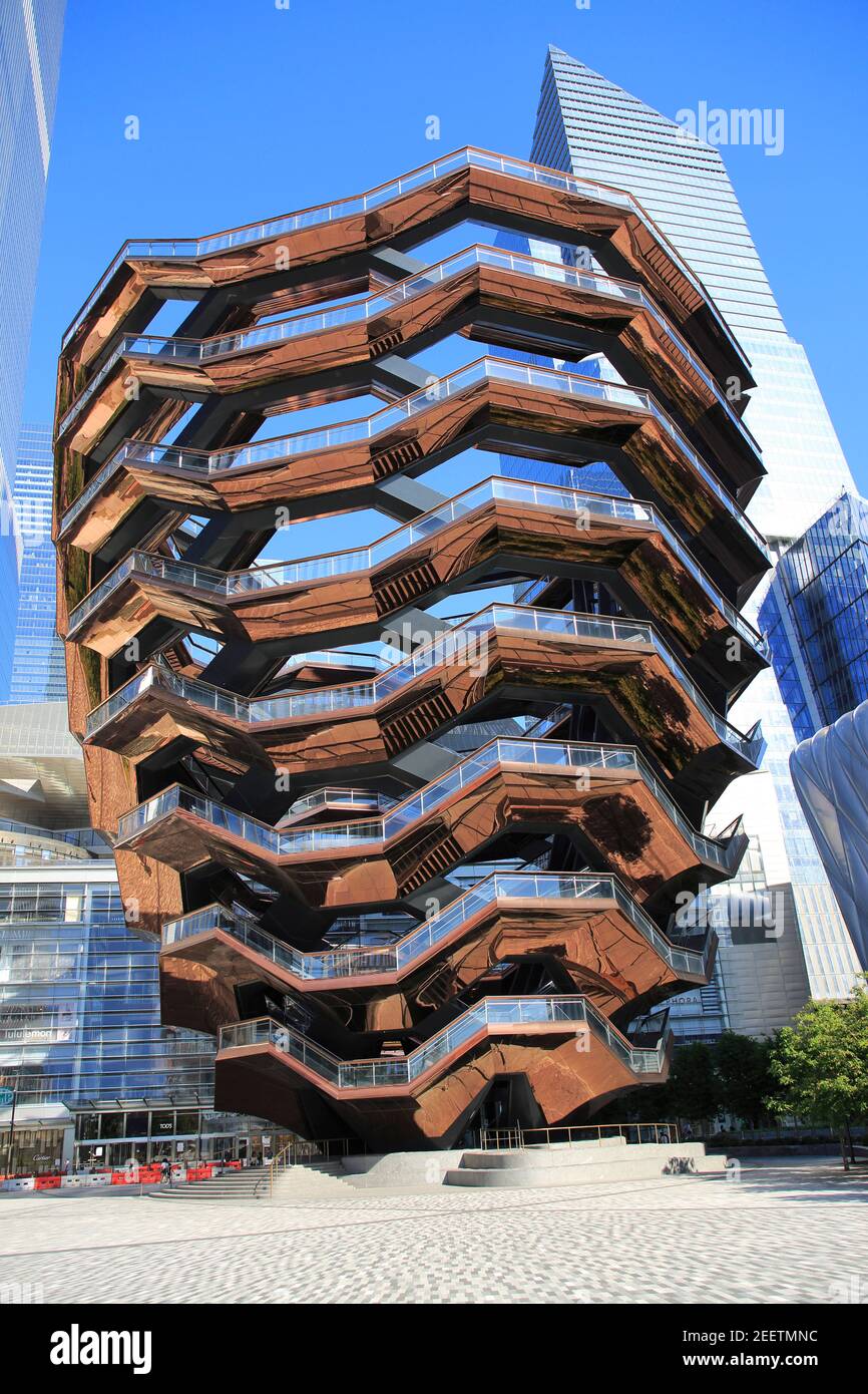 Hudson Yards, The Vessel Staircase, Public Square and Gardens ...
