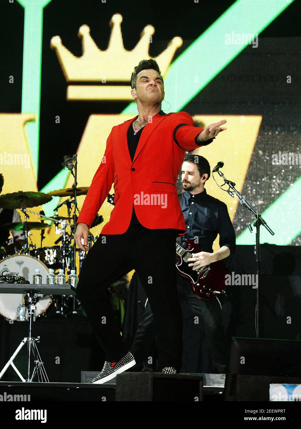 Live take that concert hi-res stock photography and images - Alamy