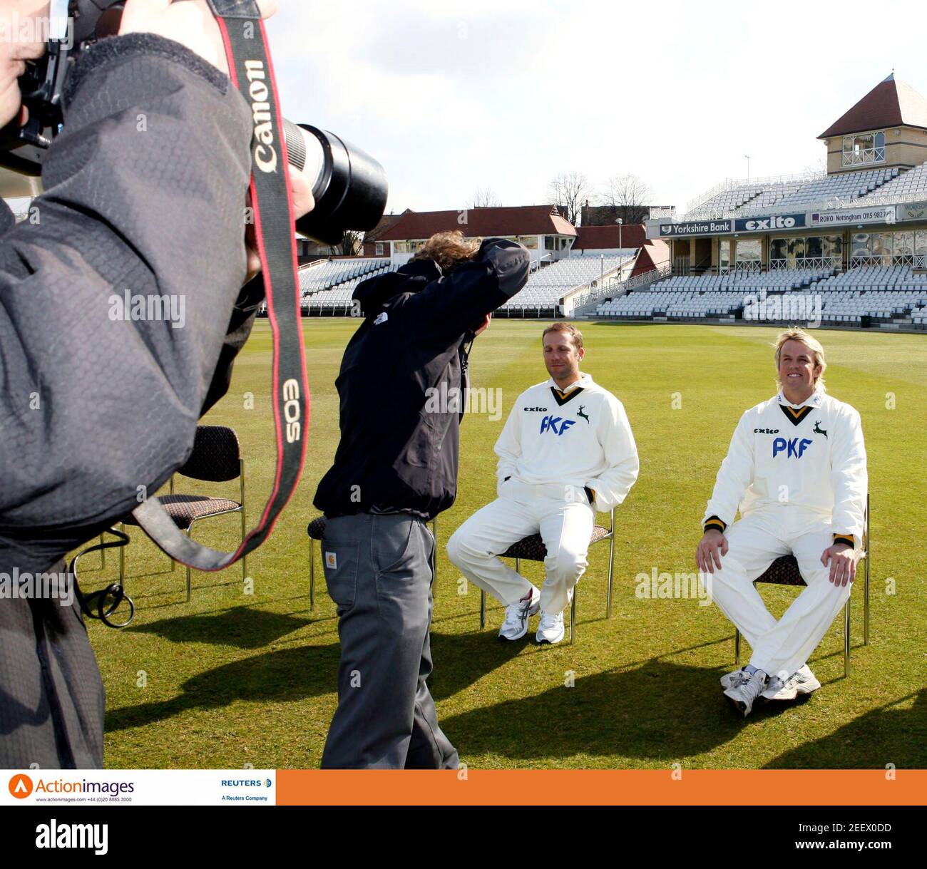 Cricket russell warren hi-res stock photography and images - Alamy