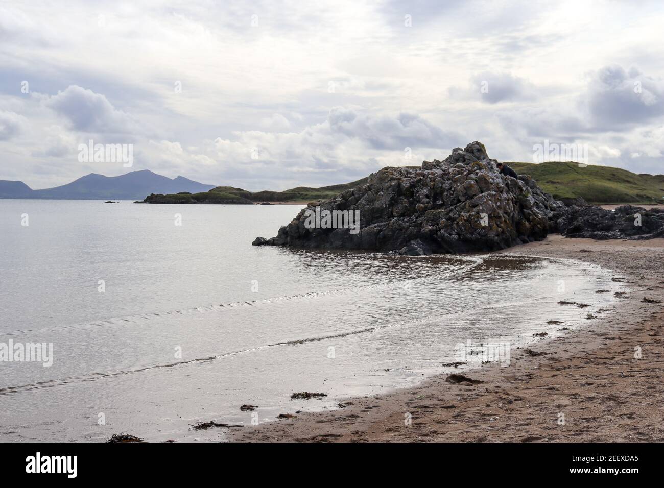 Traeth Llanddwyn Newborough forest beach, National Nature Reserve ...