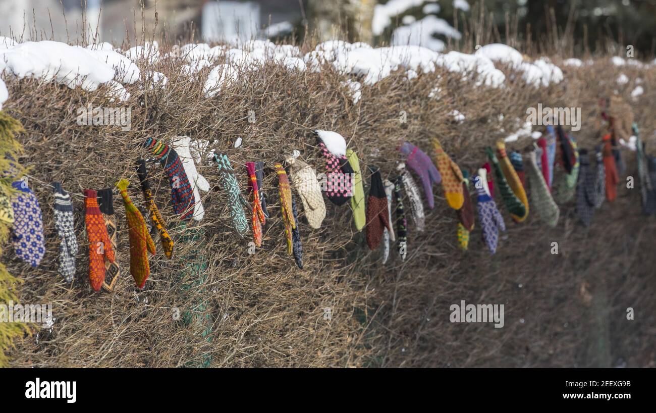 Hanging mittens hi-res stock photography and images - Alamy