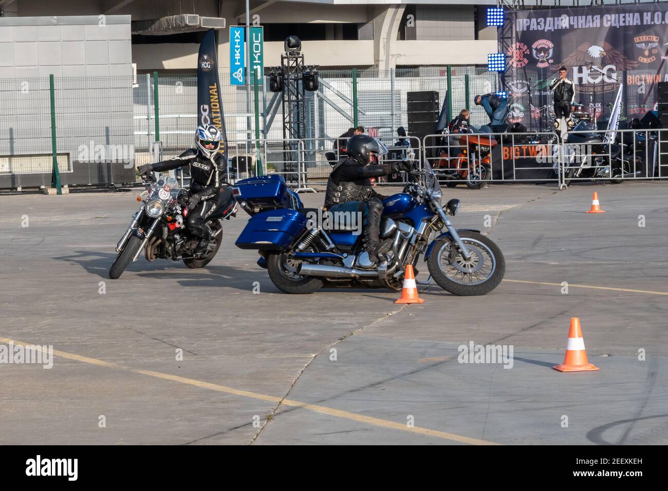 Heavy bike hi-res stock photography and images - Alamy