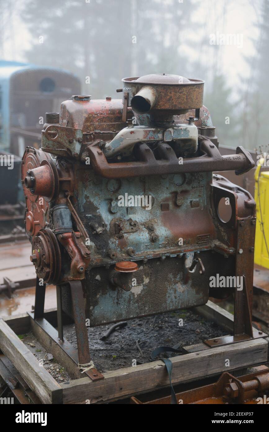 Old engine mechanism hi-res stock photography and images - Alamy