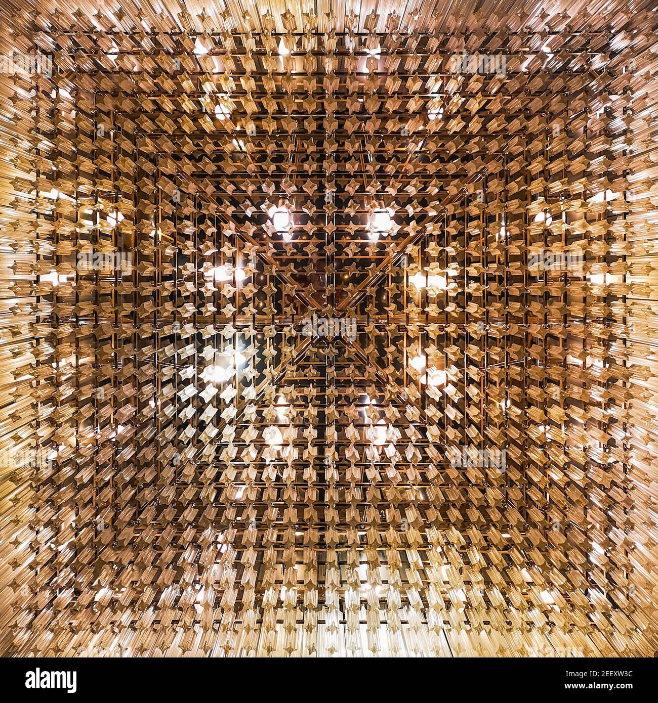 Square crystal designed halogen led lights chandelier with star shape ...