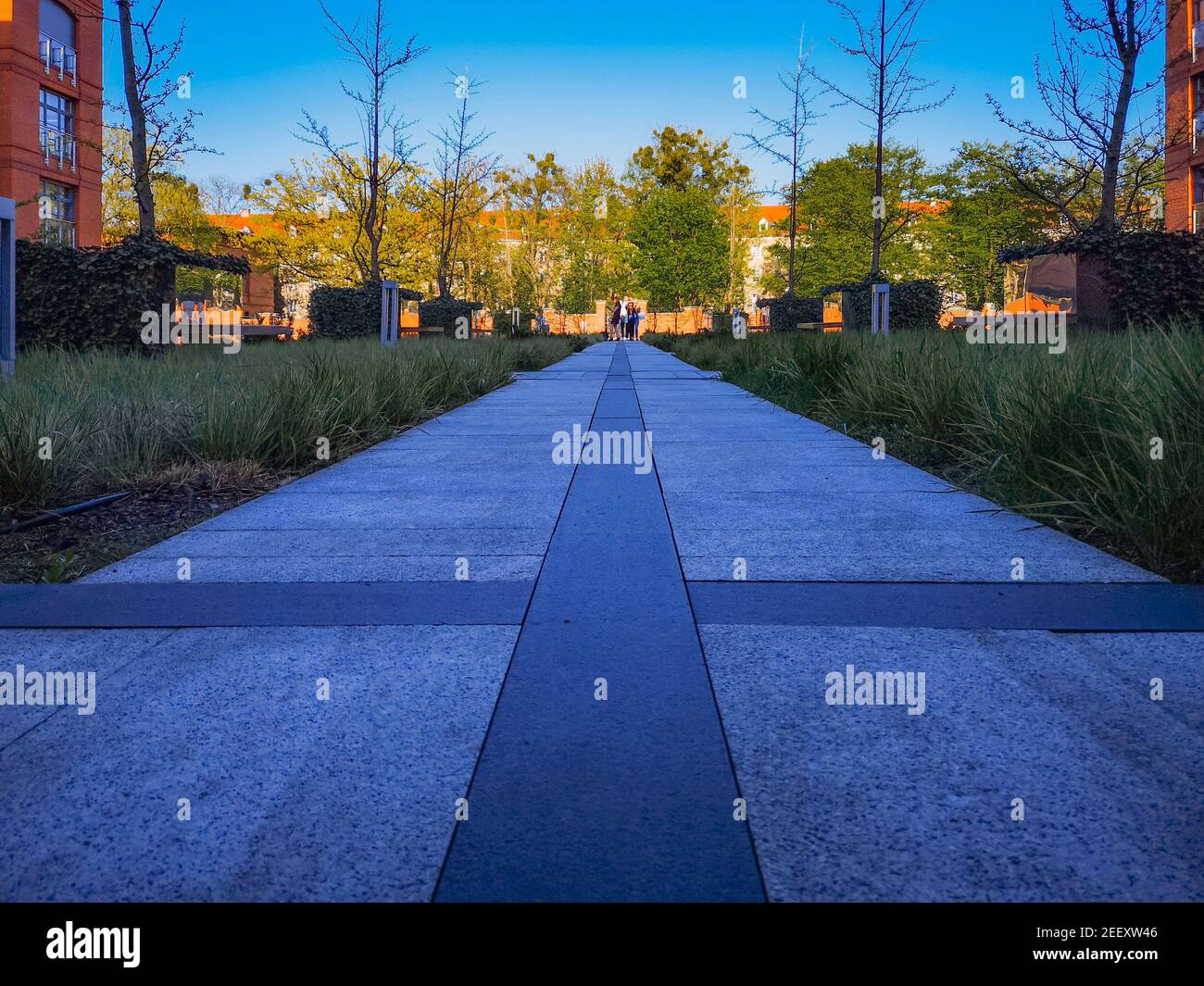 Concrete pathway hi-res stock photography and images - Alamy