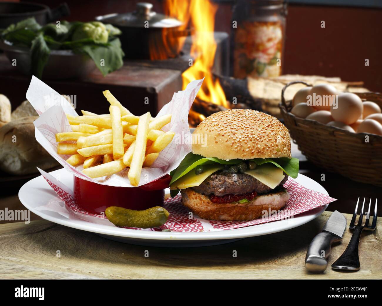 American buger hi-res stock photography and images - Alamy