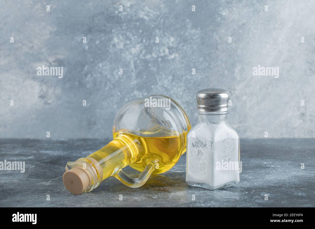 Salt on grey hi-res stock photography and images - Alamy