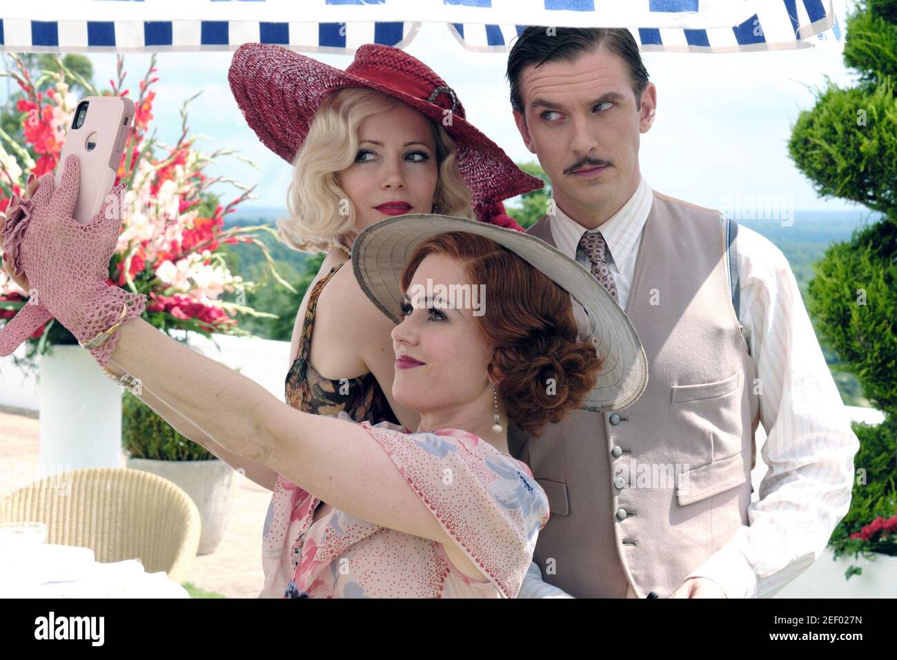 BLITHE SPIRIT, top from left: Leslie Mann, Dan Stevens; bottom: Isla ...