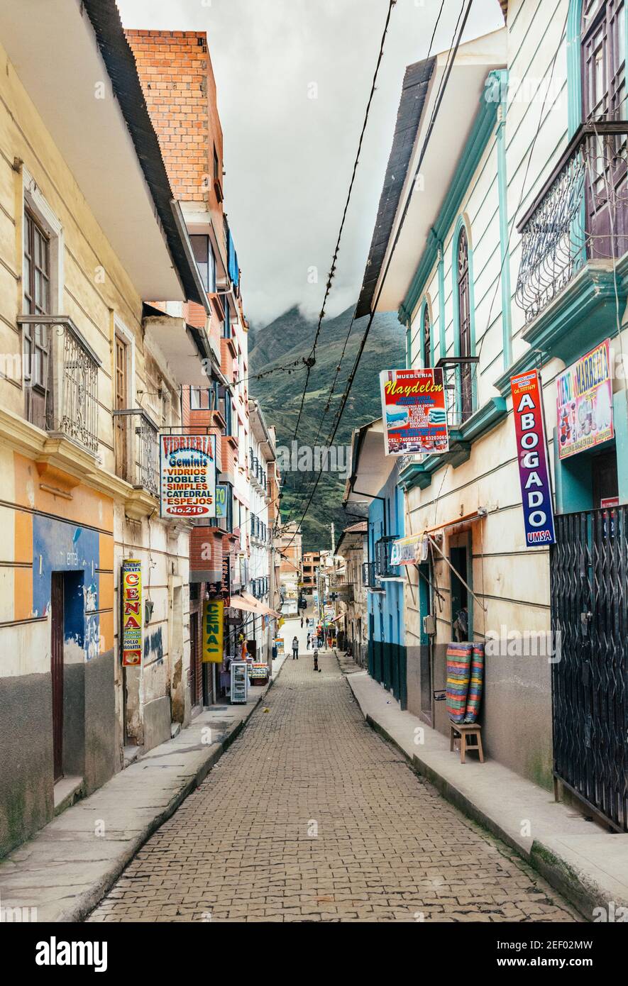 Sorata bolivia andes village hi-res stock photography and images - Alamy