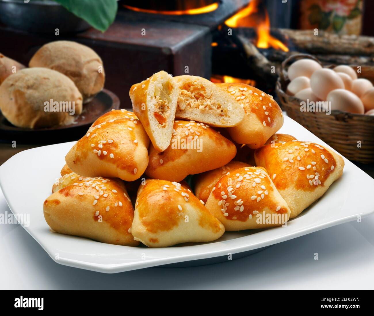 Esfiha arabic hi-res stock photography and images - Alamy