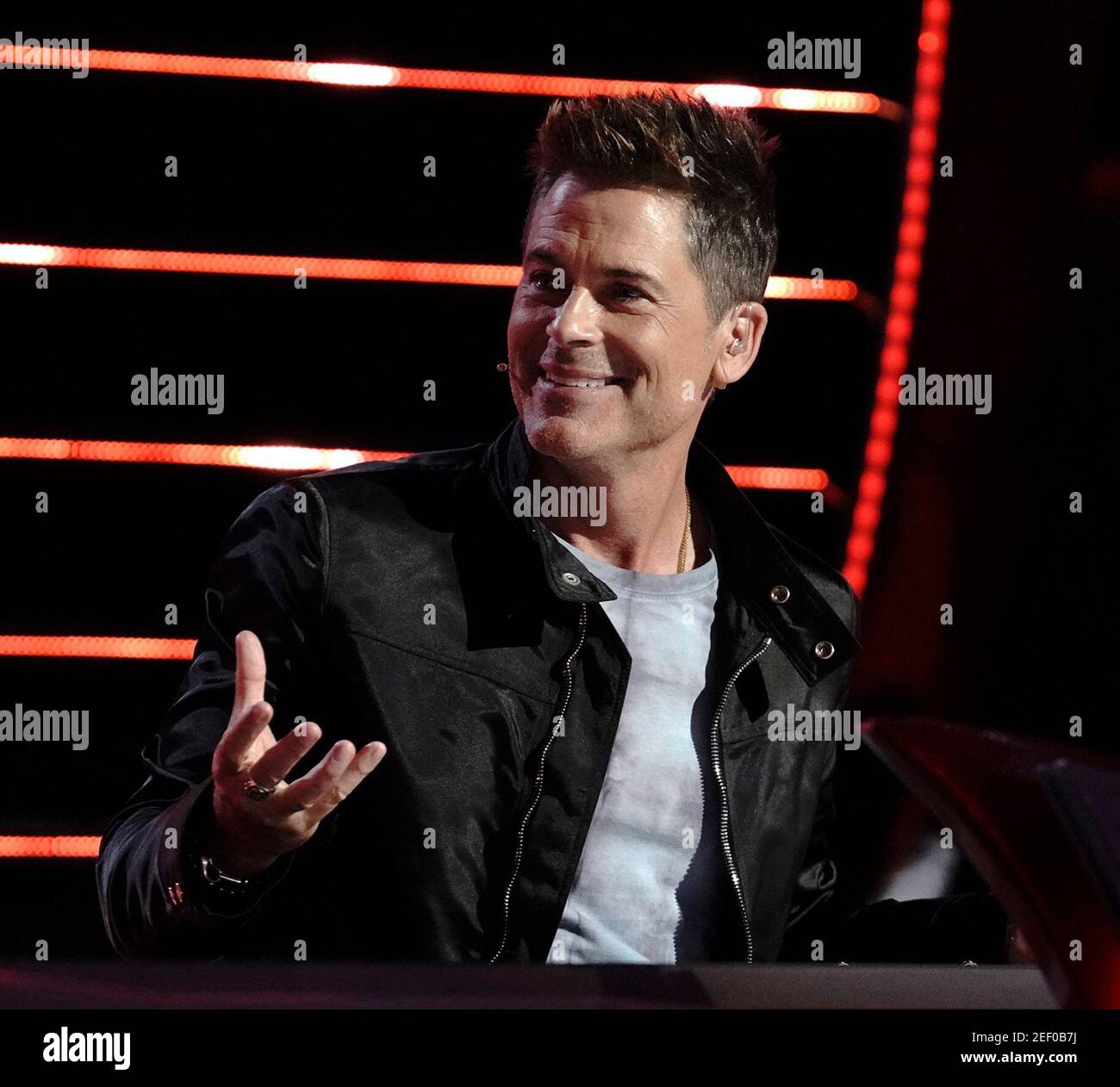 THE MASKED DANCER, guest panelist Rob Lowe Group A Playoffs - So You ...