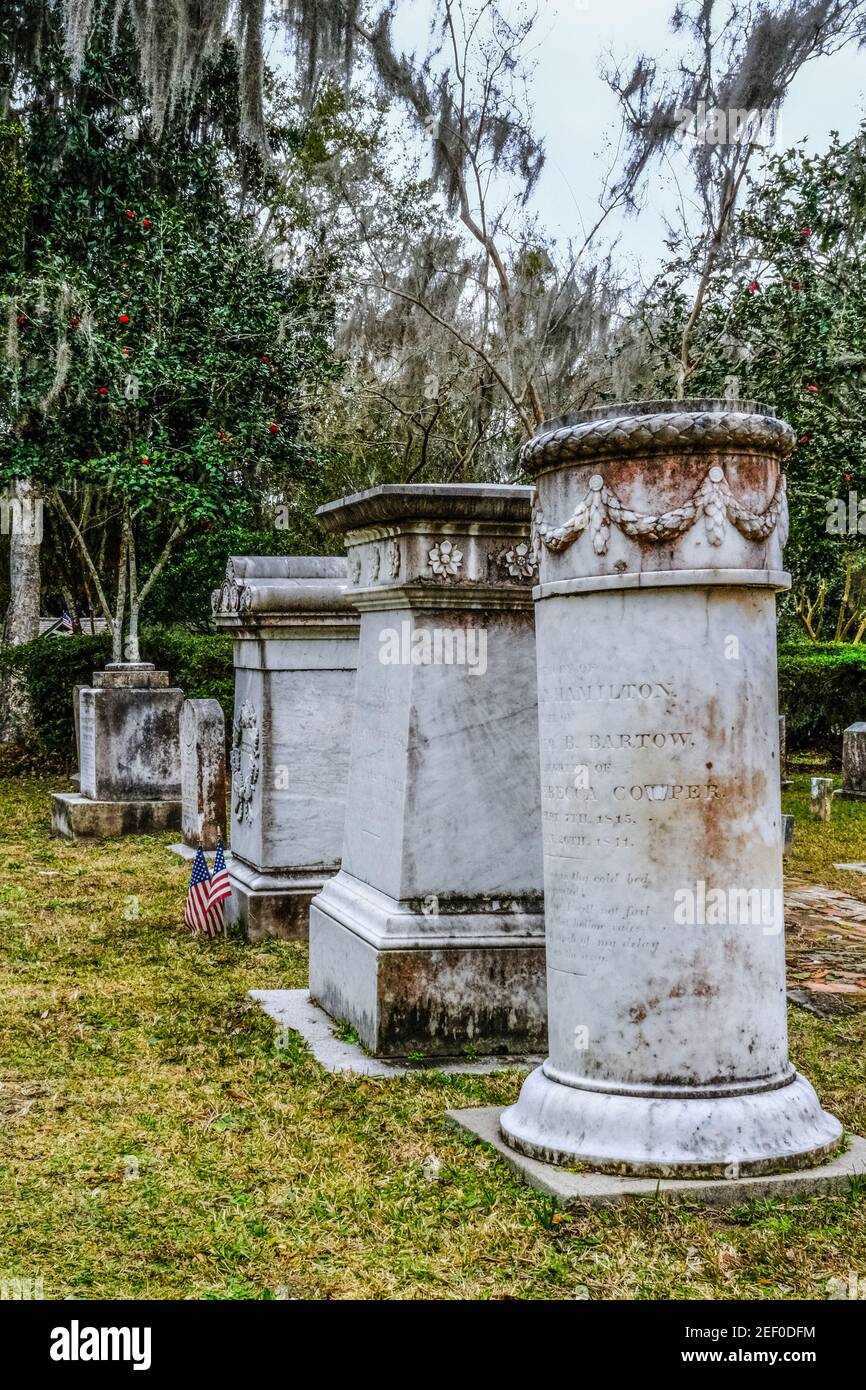 Graves tombstones in christian hi-res stock photography and images - Alamy