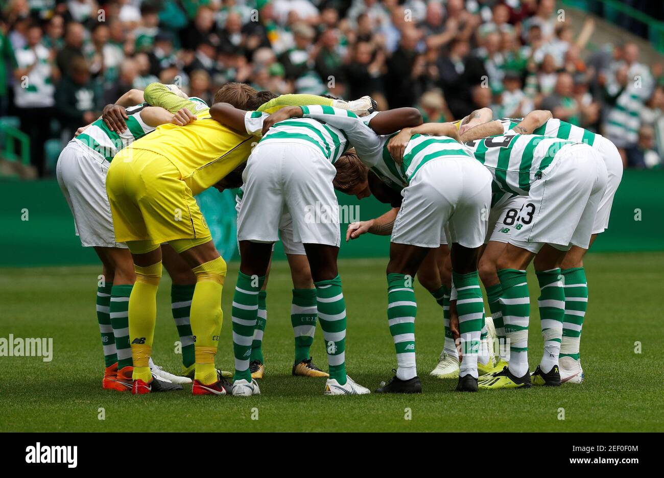 The celtic team huddle hi-res stock photography and images - Alamy