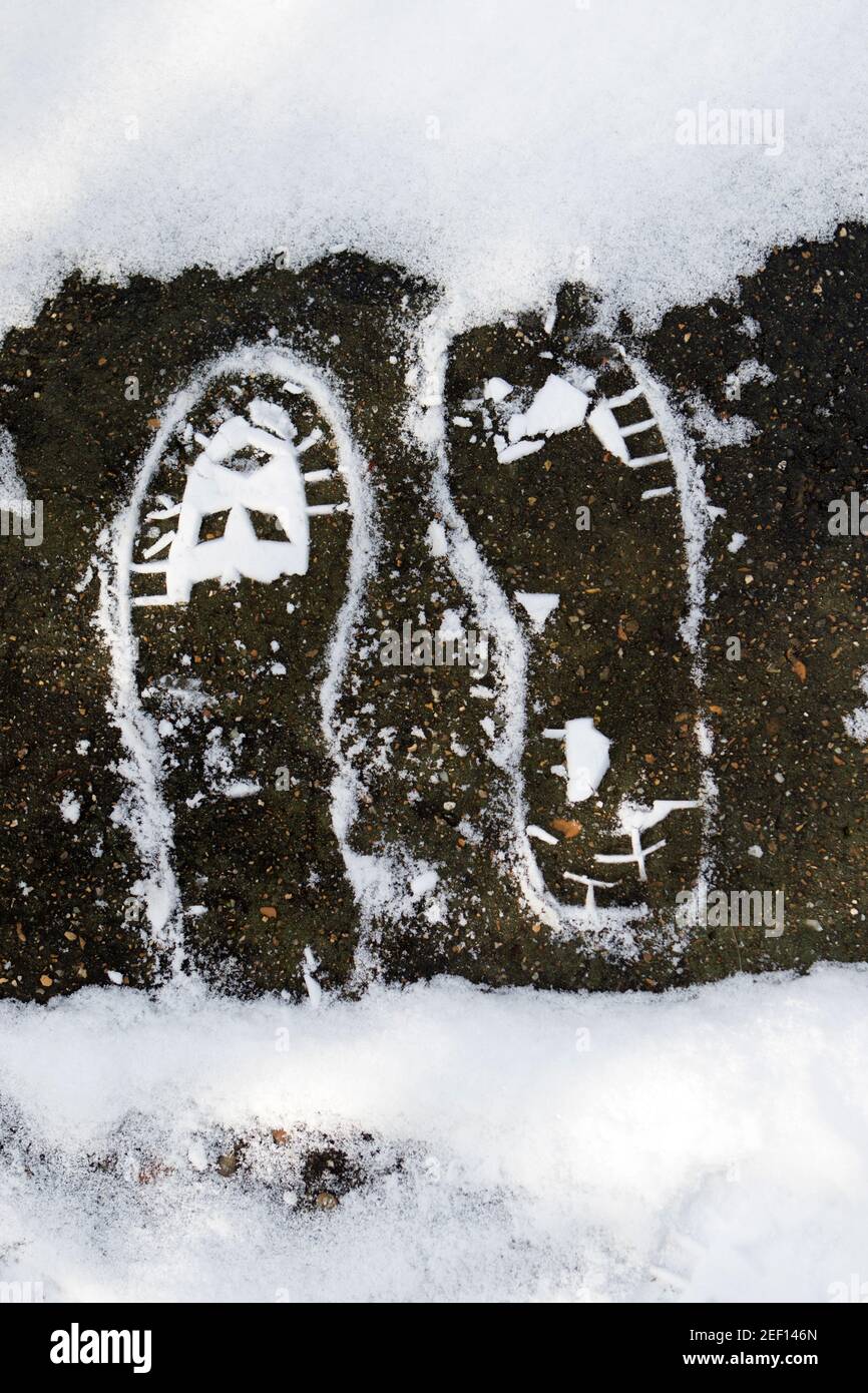 Footprints In Snow Drawing