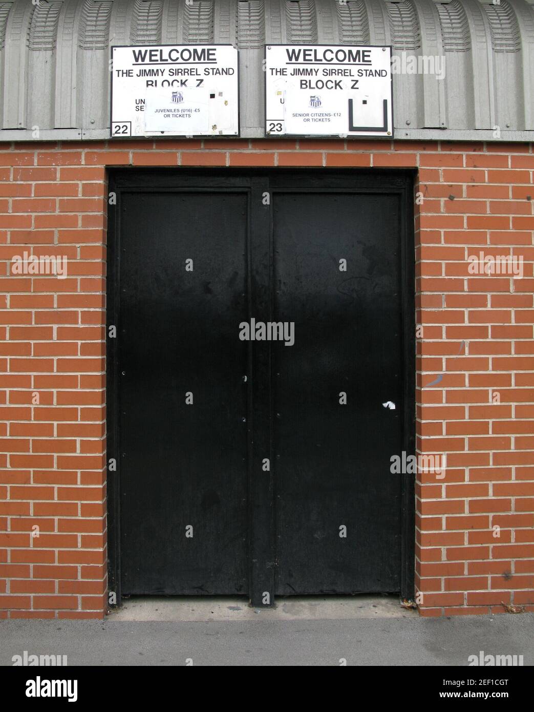 Stadium turnstiles hi-res stock photography and images - Alamy