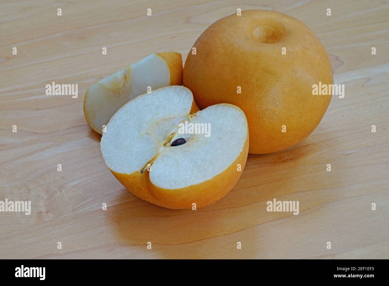 View of a fresh Asian pear (Pyrus pyrifolia Stock Photo - Alamy