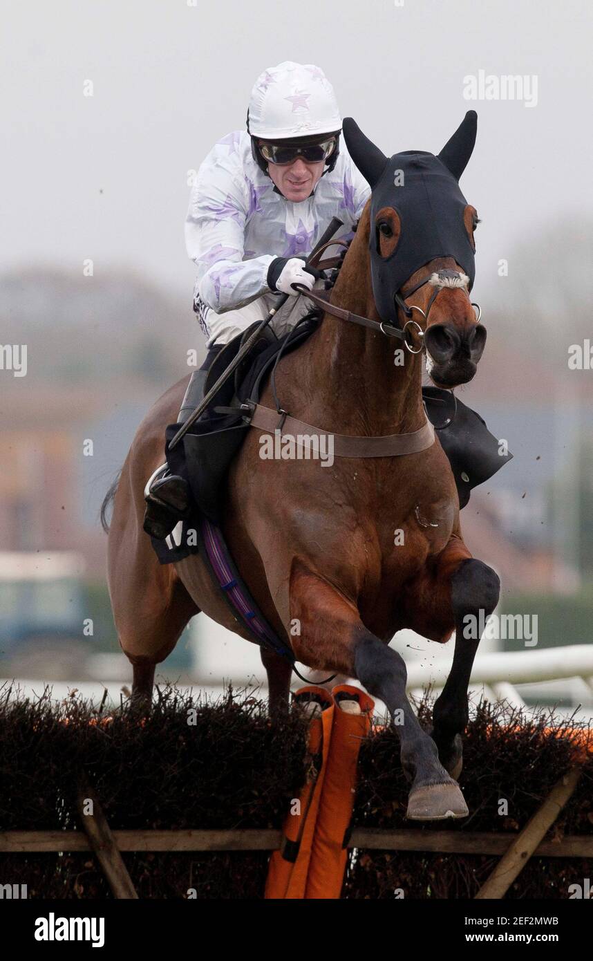 P 415 hi-res stock photography and images - Alamy