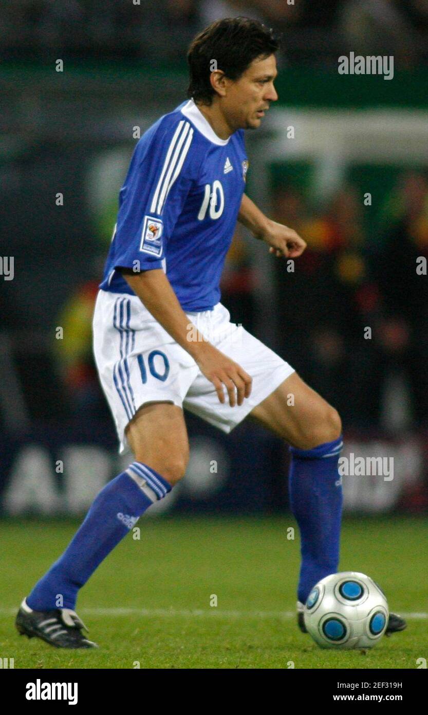 Jari Litmanen High Resolution Stock Photography and Images - Alamy