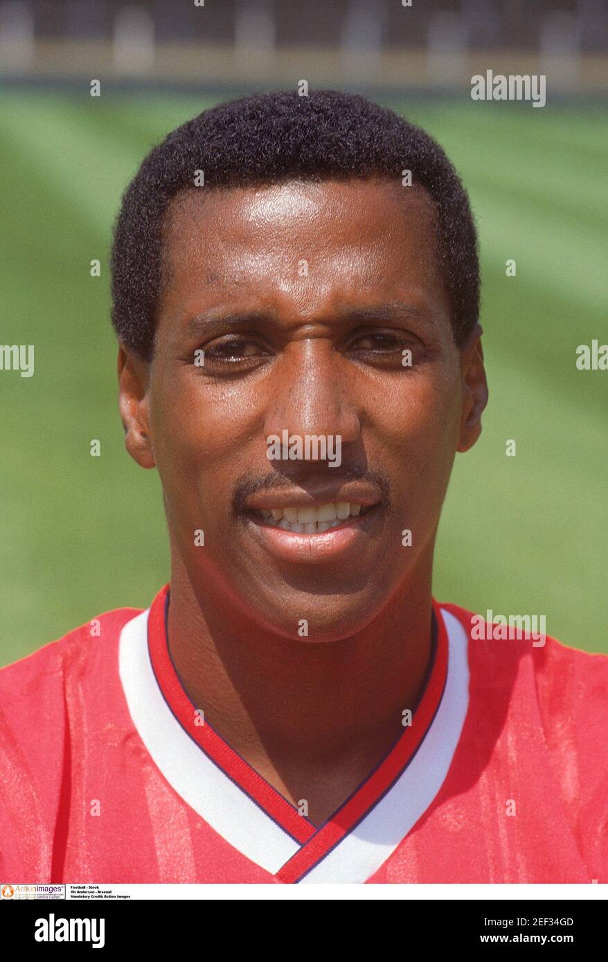Viv anderson arsenal hi-res stock photography and images - Alamy