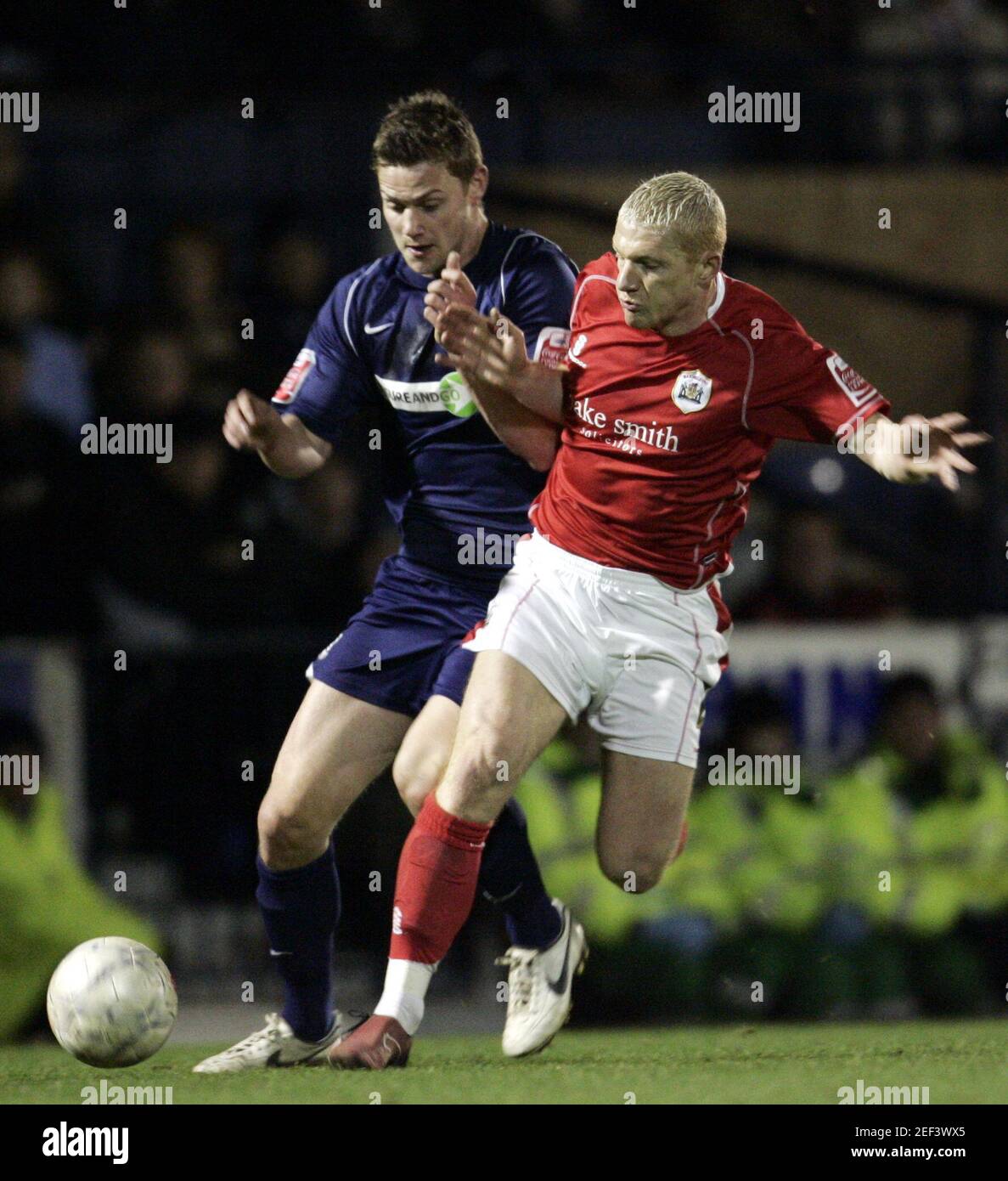 Southend united v barnsley hi-res stock photography and images - Alamy