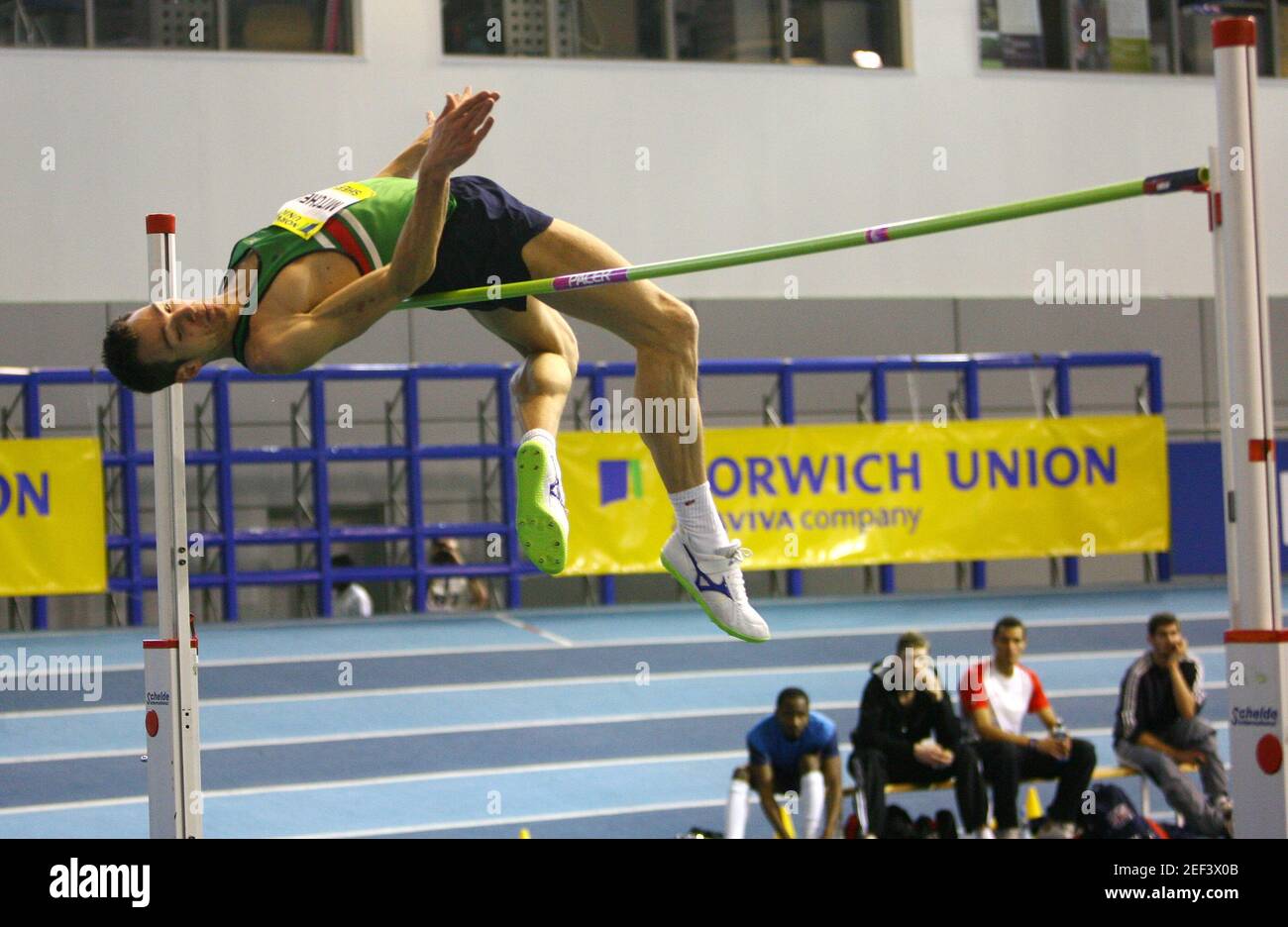 Robert mitchell high jump hi-res stock photography and images - Alamy