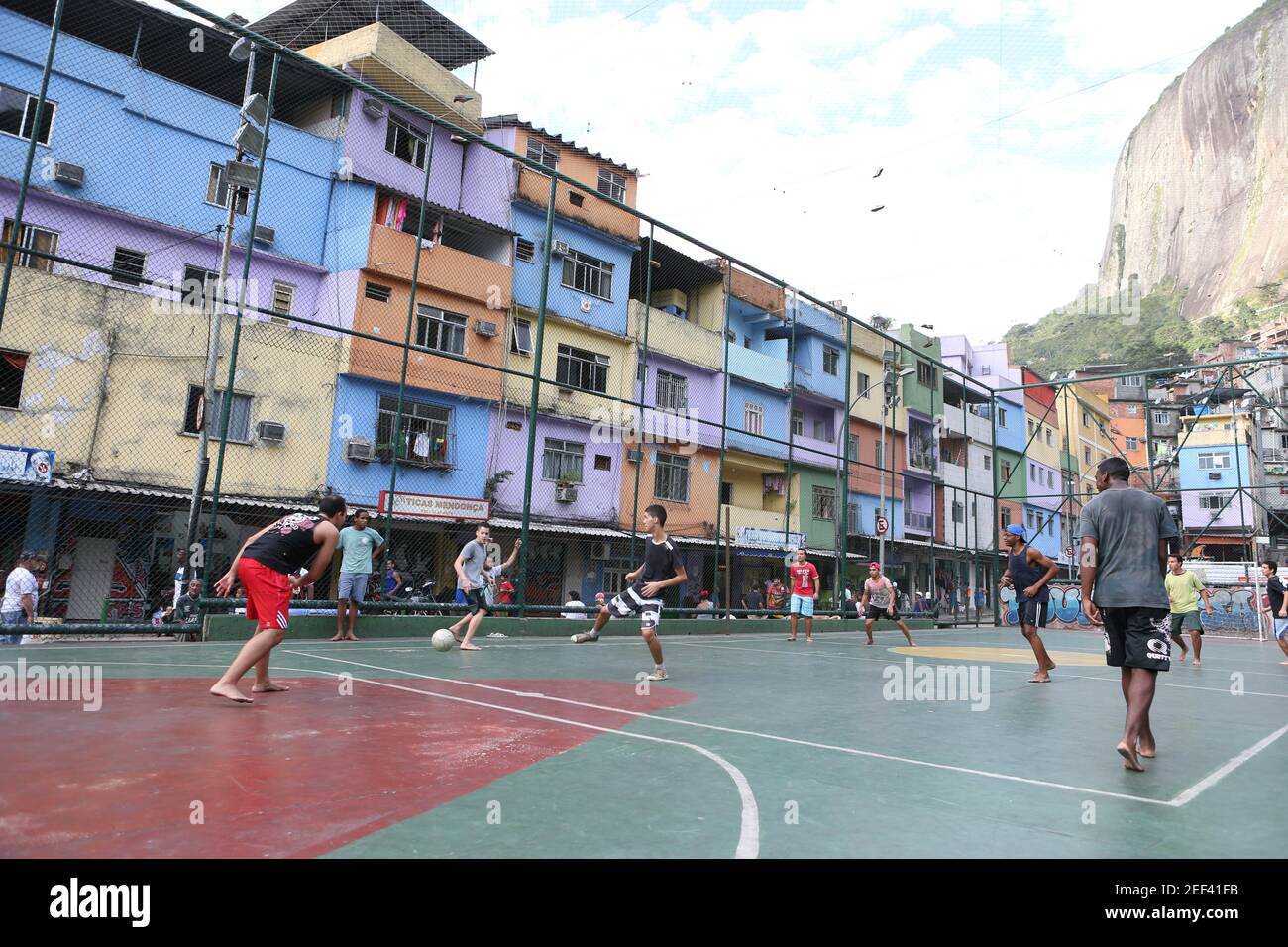 Rio favela football children hi-res stock photography and images - Alamy