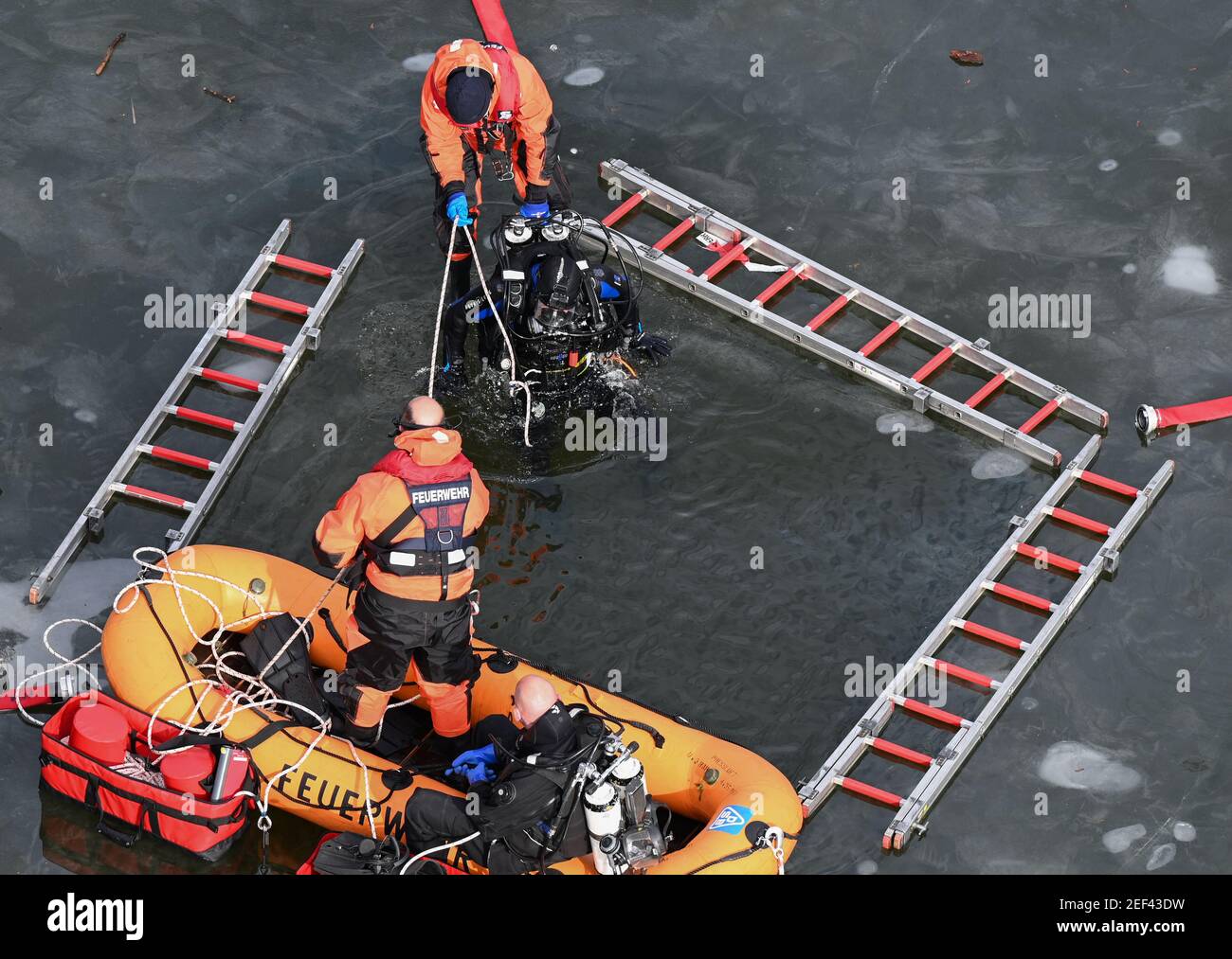 Fire ponds hi-res stock photography and images - Alamy