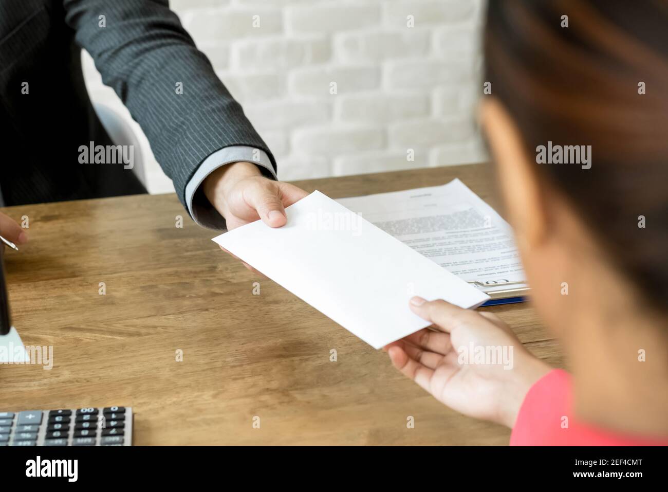 Woman receiving letter hi-res stock photography and images - Alamy