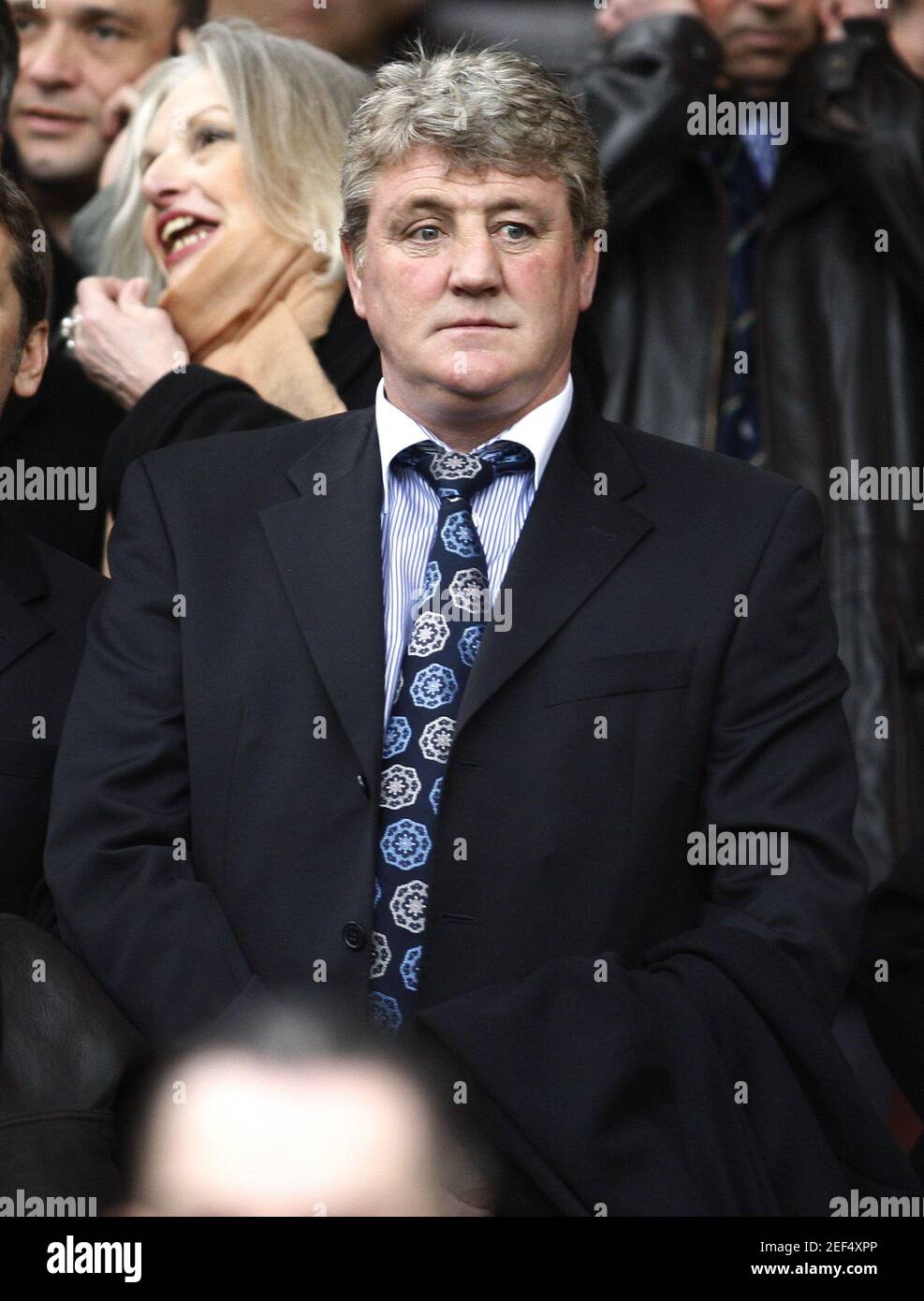 Steve bruce manchester united fa cup hi-res stock photography and ...
