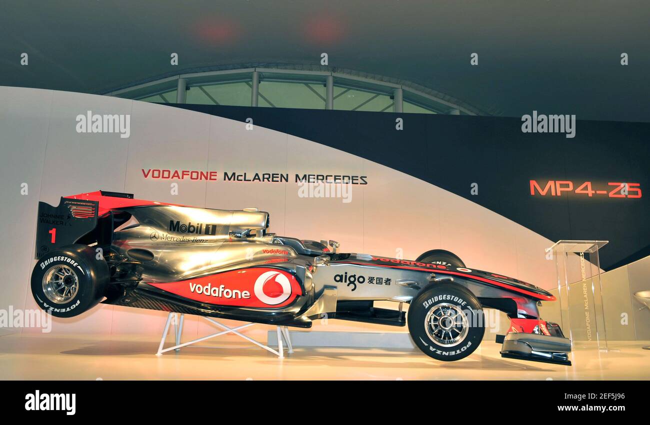Vodafone mclaren mercedes team hi-res stock photography and images - Alamy
