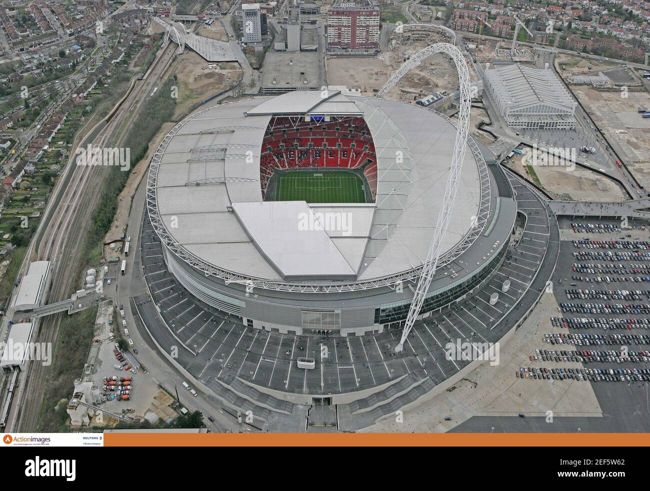 Wembley Stadium Aerial Views High Resolution Stock Photography and ...