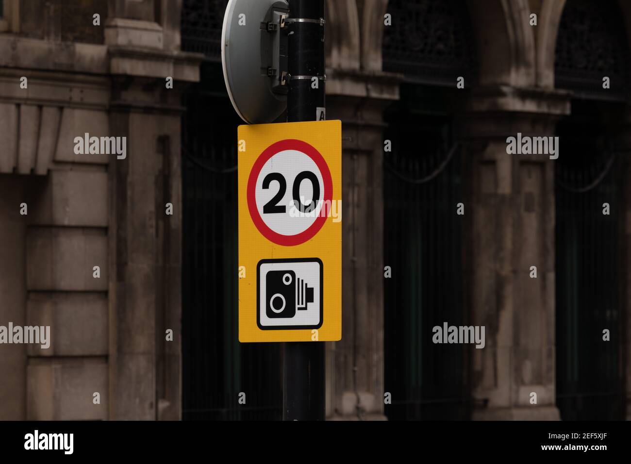 Photos of tube signs hi-res stock photography and images - Alamy