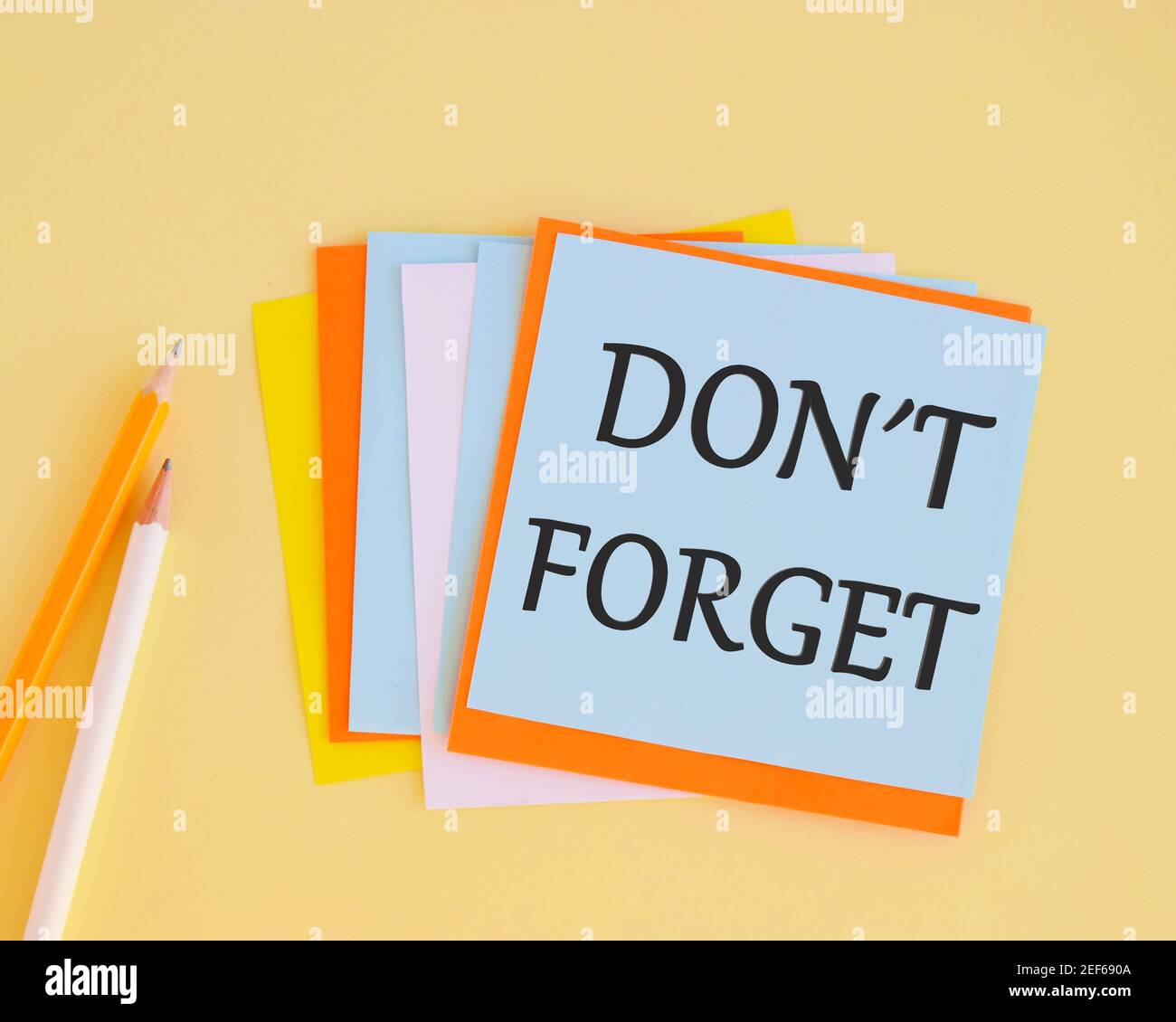 Don't forget on colorful note for remind Stock Photo - Alamy