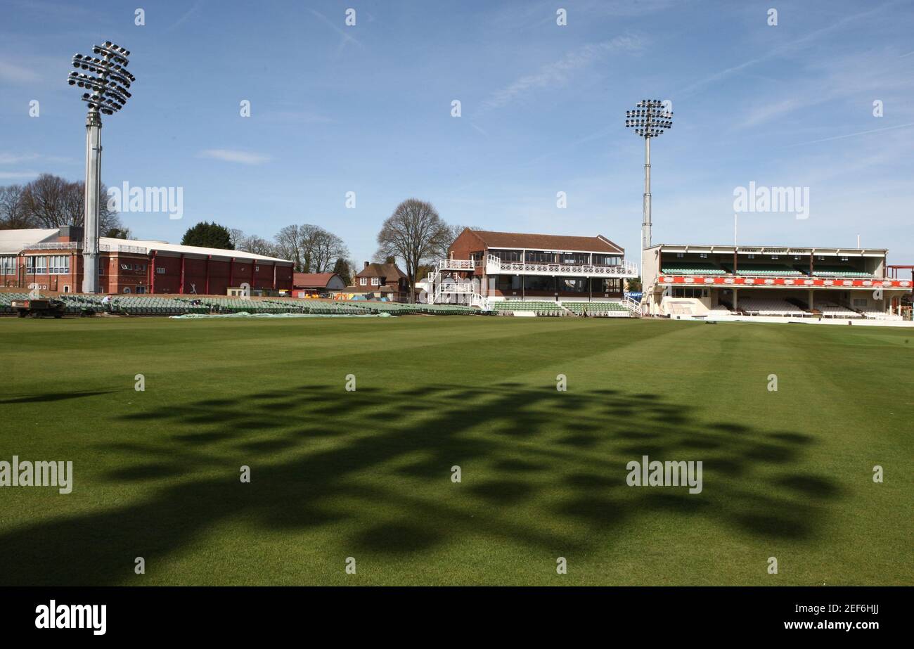 Dover cricket ground hi-res stock photography and images - Alamy