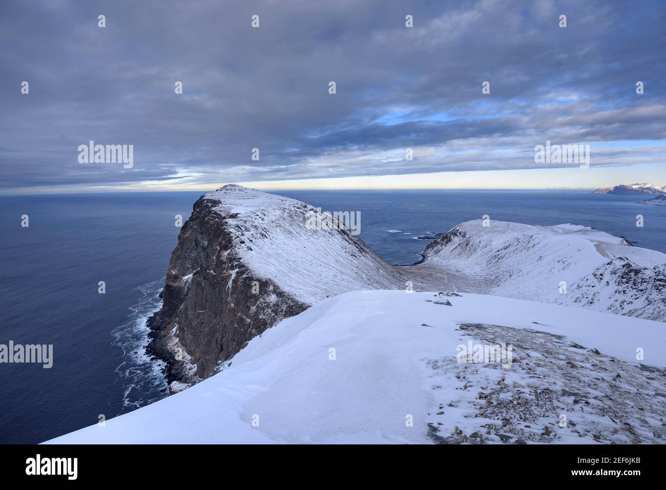 Oze circle hi-res stock photography and images - Alamy