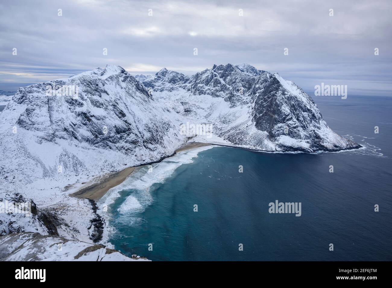 Winter views from Ryten summit (Lofoten, Norway) ESP: Vistas invernales ...