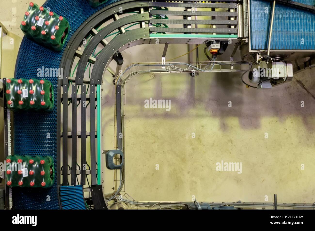 Coca cola plastic bottle factory hi-res stock photography and images ...