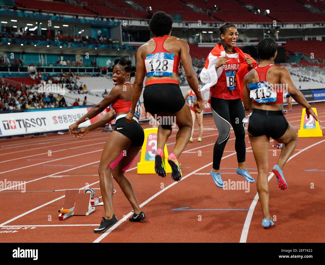 Relay race team asia hi-res stock photography and images - Alamy