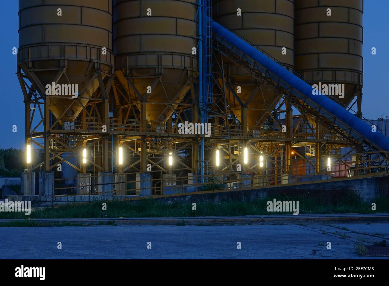 Wien, Alberner Hafen // Vienna, River Danube, Albern Harbour Stock ...