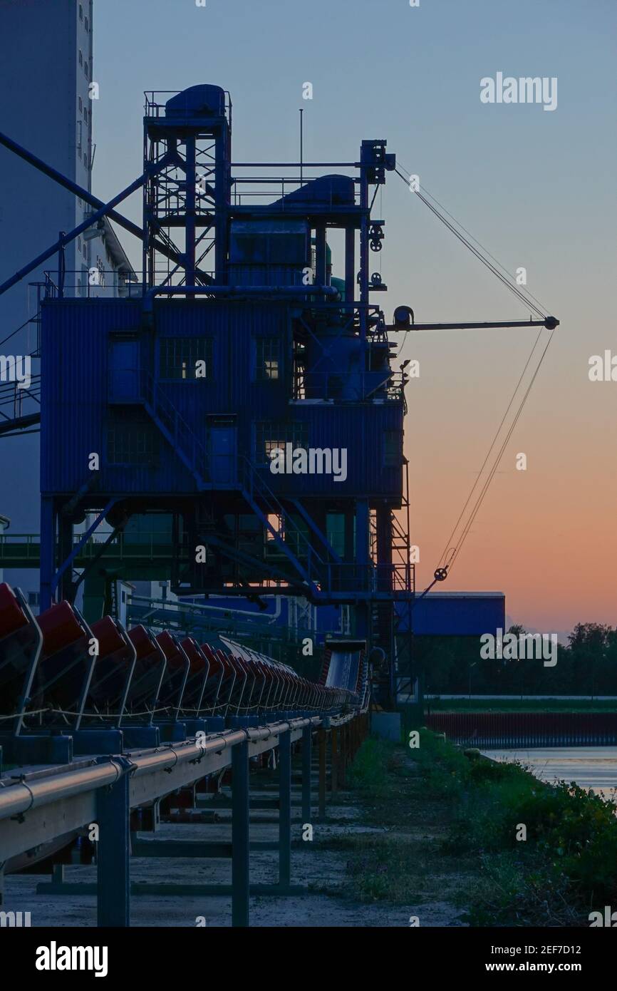 Wien, Alberner Hafen // Vienna, River Danube, Albern Harbour Stock ...