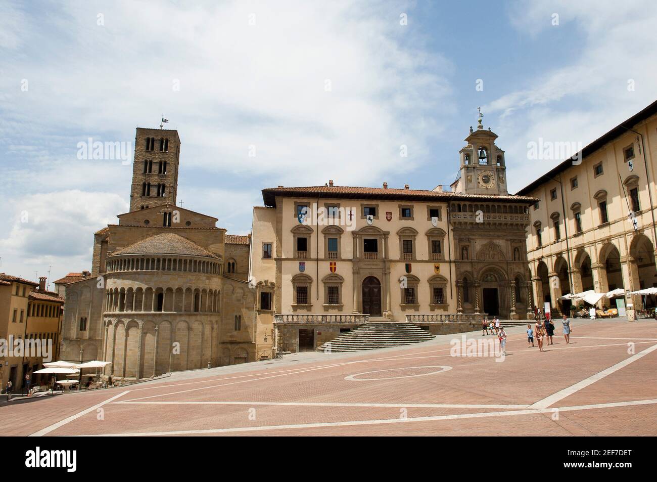 Italy, Tuscany, Arezzo, church Pieve di Santa Maria, in Romanesque apse ...