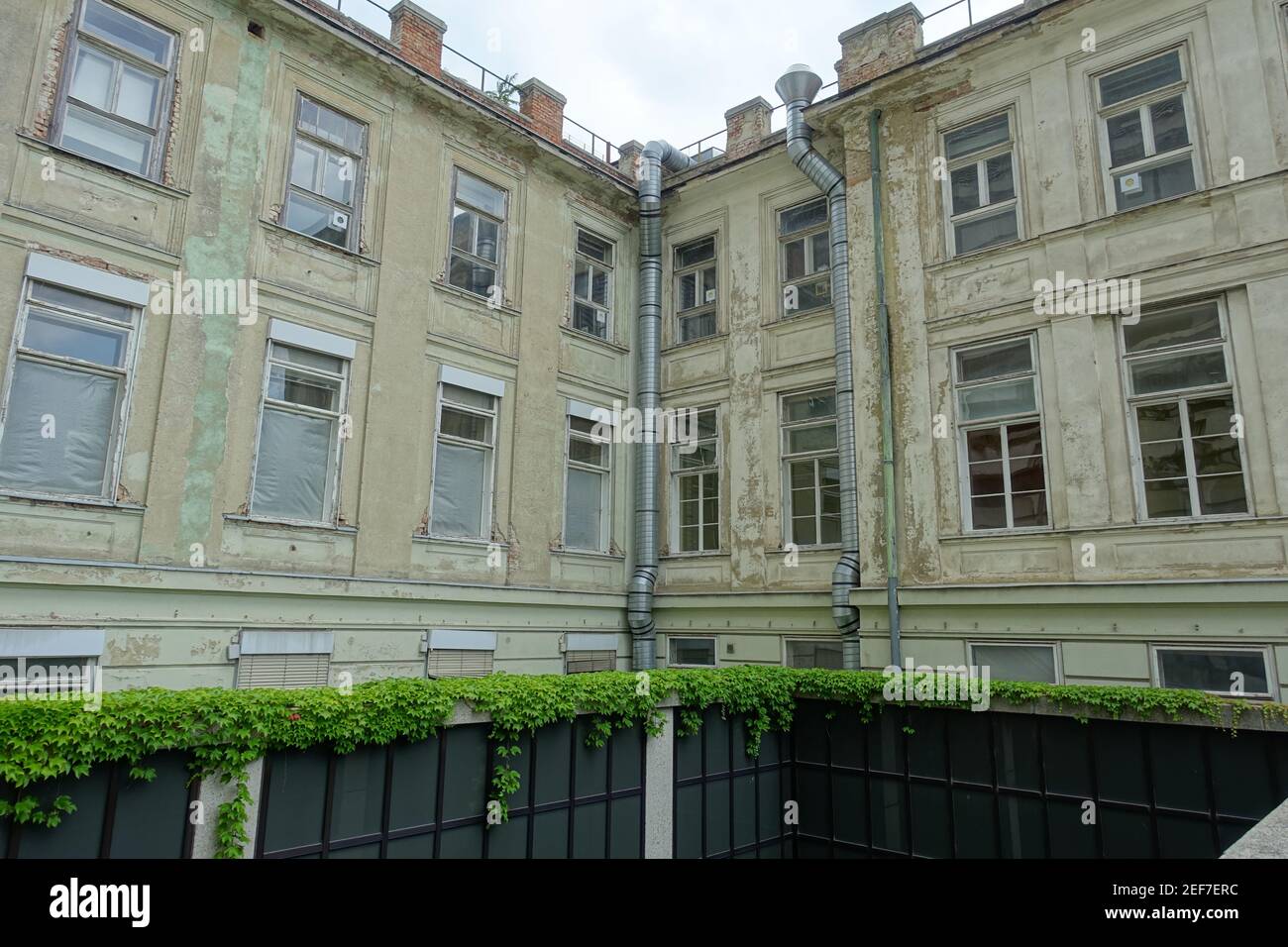 Wien allgemeines krankenhaus akh vienna hi-res stock photography and ...